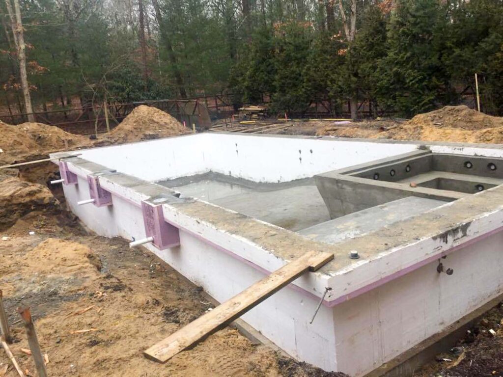 ICF Swimming Pools: BuildBlock Insulating Concrete Forms